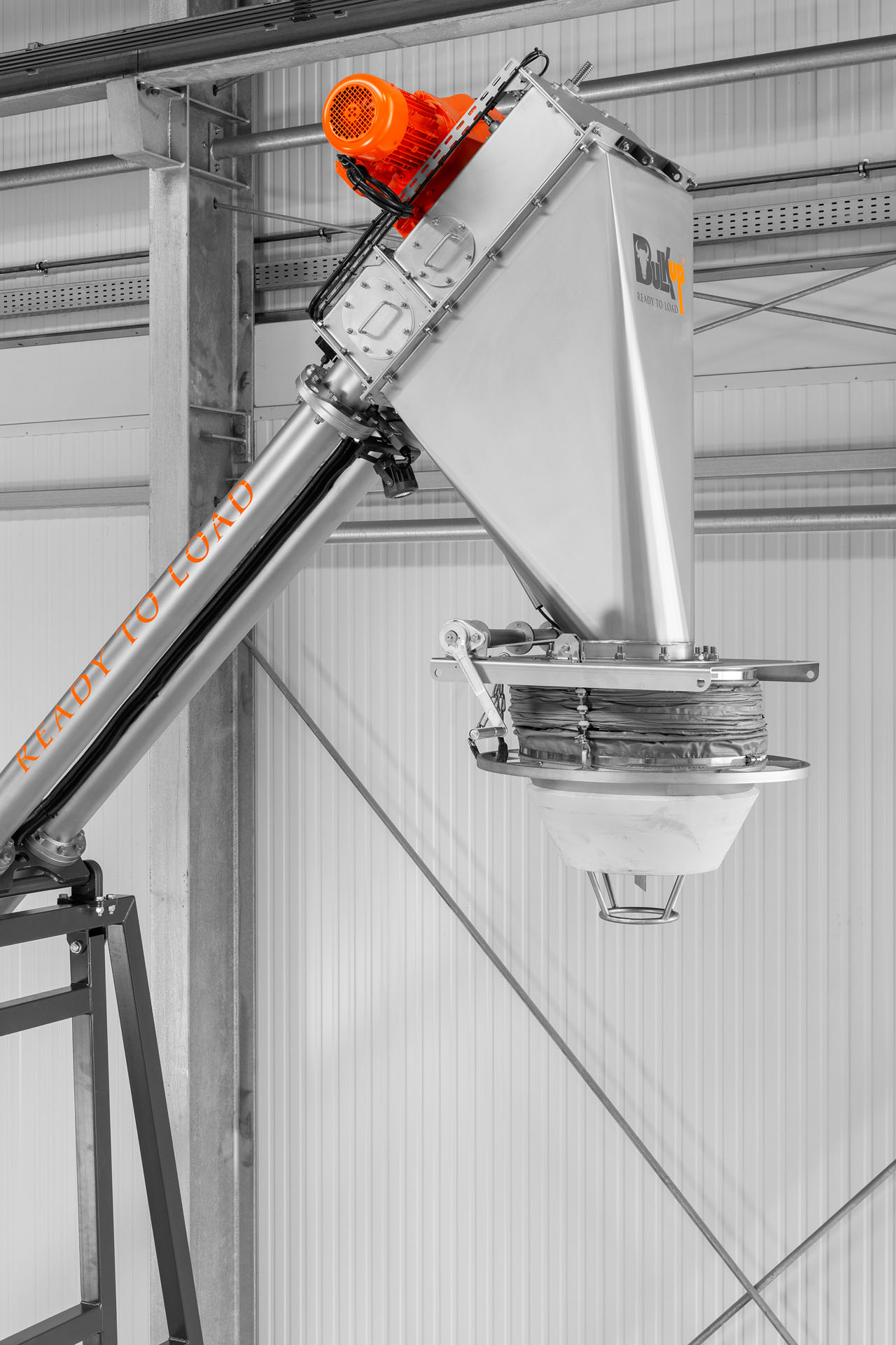 Loading fixture: Schrage